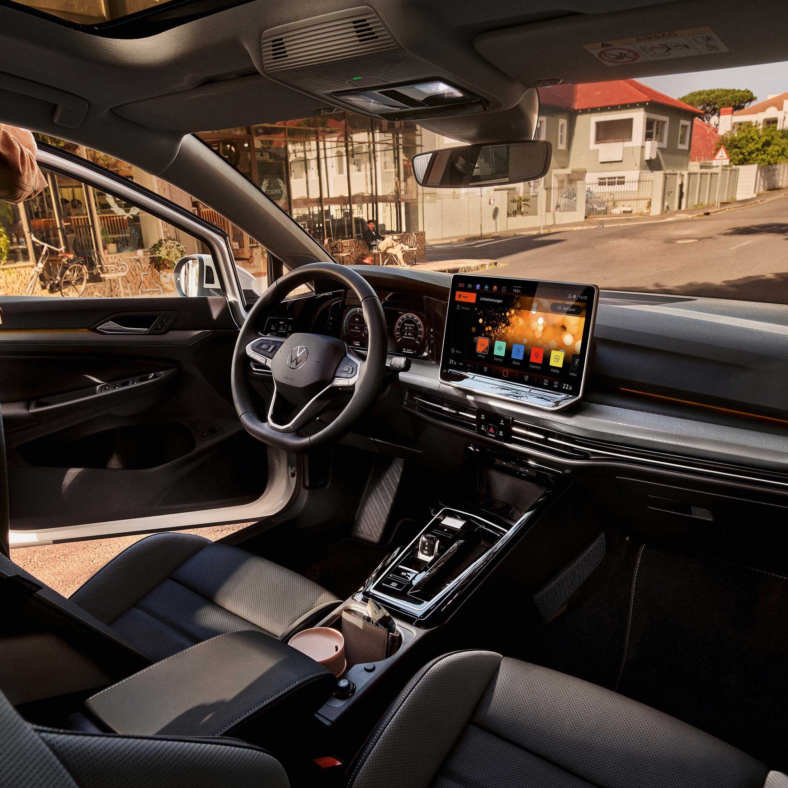 Der neue VW Golf | Dynamischer Fernlichtassistent „Dynamic Light Assist“