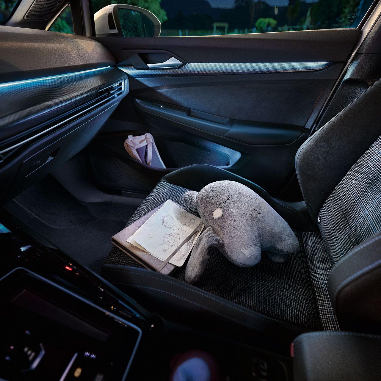 Der neue VW Golf GTE | Spurhalteassistent „Lane Assist“ und ...