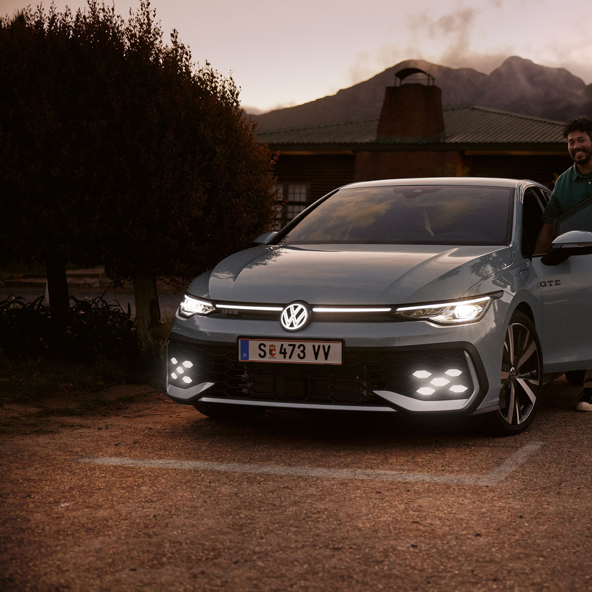 Der neue VW Golf GTE | Spurhalteassistent „Lane Assist“ und ...