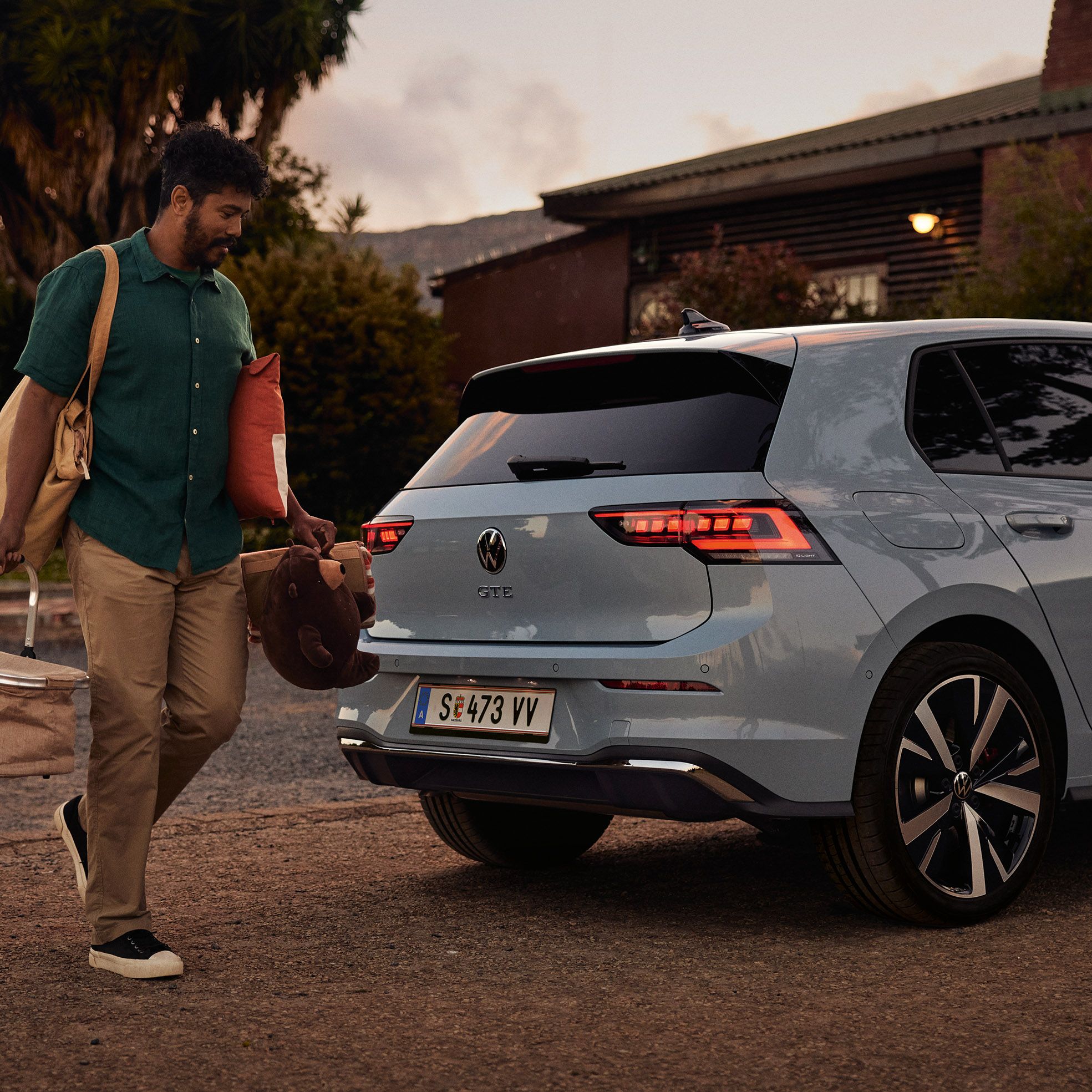 Der neue VW Golf GTE | Spurhalteassistent „Lane Assist“ und ...
