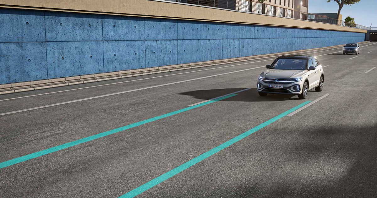 VW T-Roc Cabriolet | Spurhalteassistent "Lane Assist" | Volkswagen ...